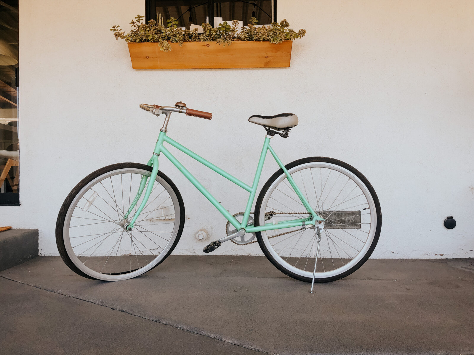 DIY Bike Makeover - attherandalls.com