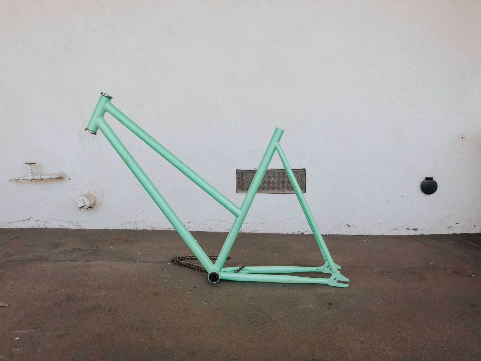 DIY Bike Makeover - attherandalls.com