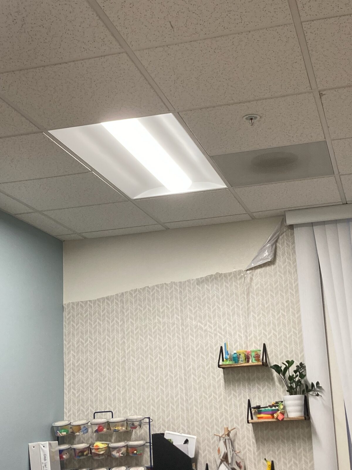 Speech Therapy Room Makeover - attherandalls.com